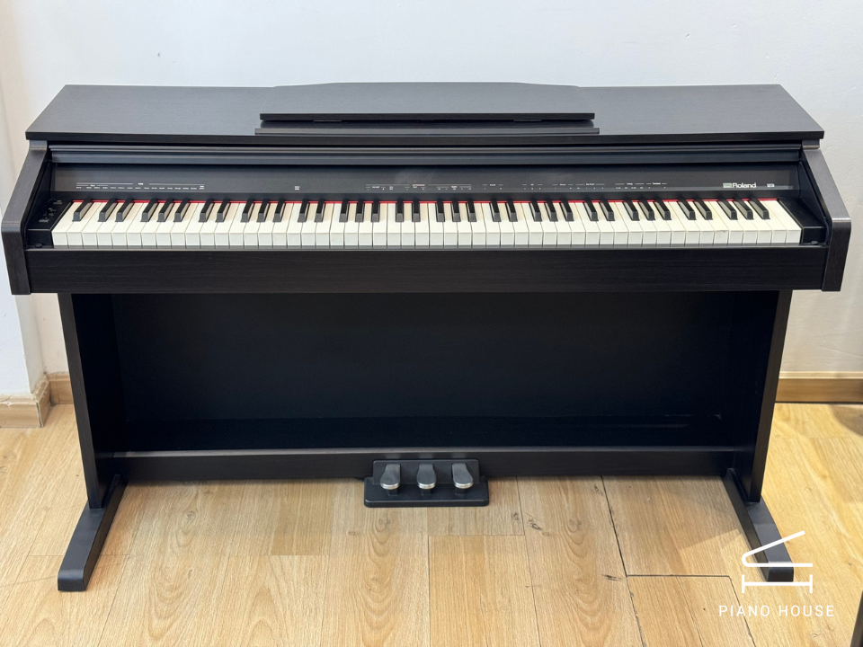 ROLAND RP-30 (USED) – PIANO HOUSE SHOP